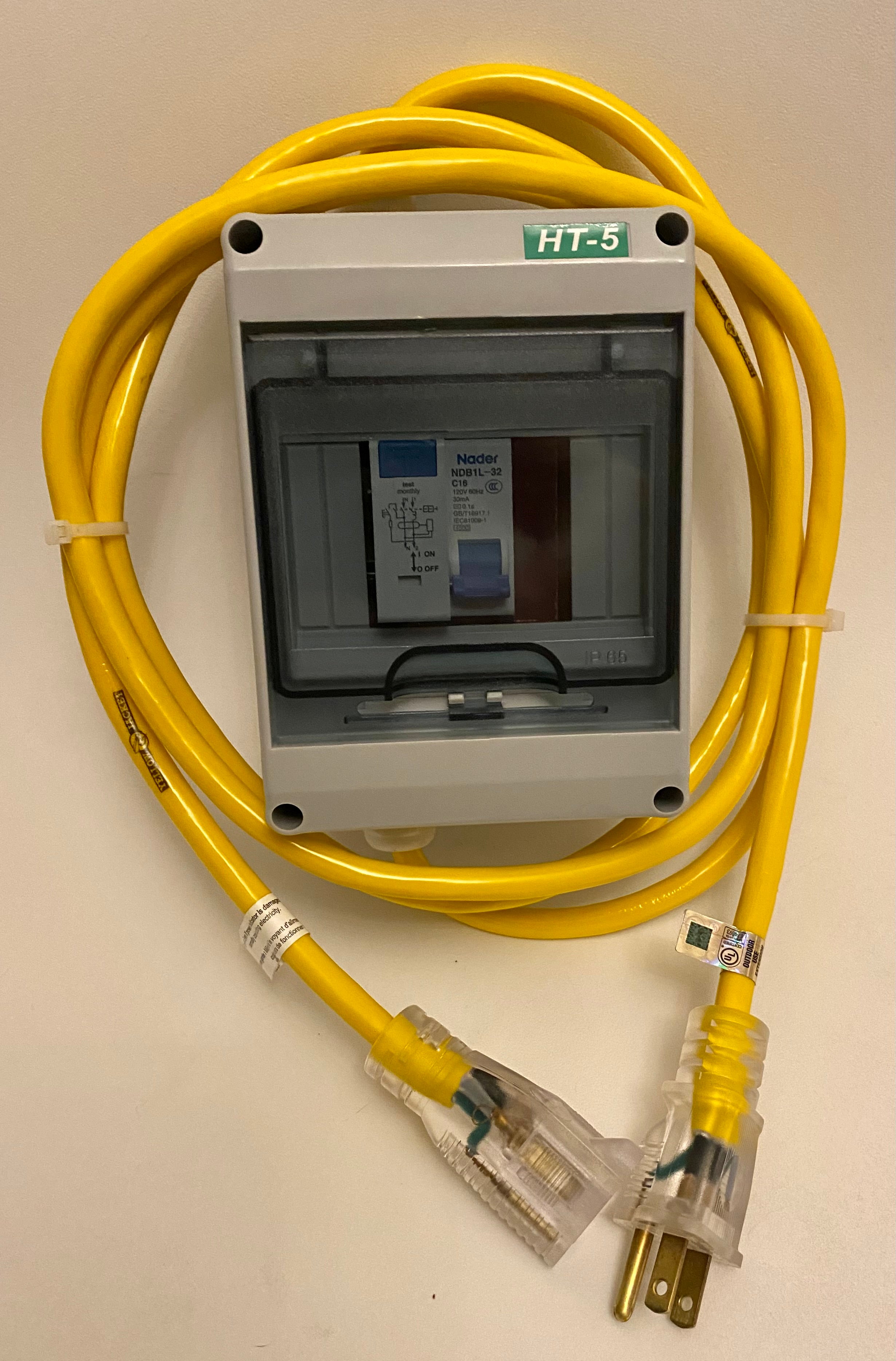 Portable GFCI Device 15Amp to 15Amp – Pacific Marine Power Supply